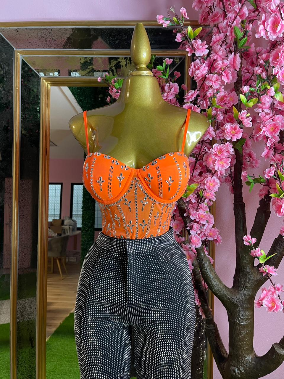 BODY CON CRISTALES Y TRANSPARENCIAS NARANJA – PINK RUNWAY